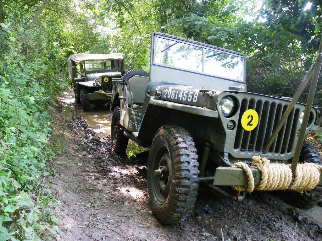 Jeep & Dodge , buy and restore, drive on the Normandy road ...