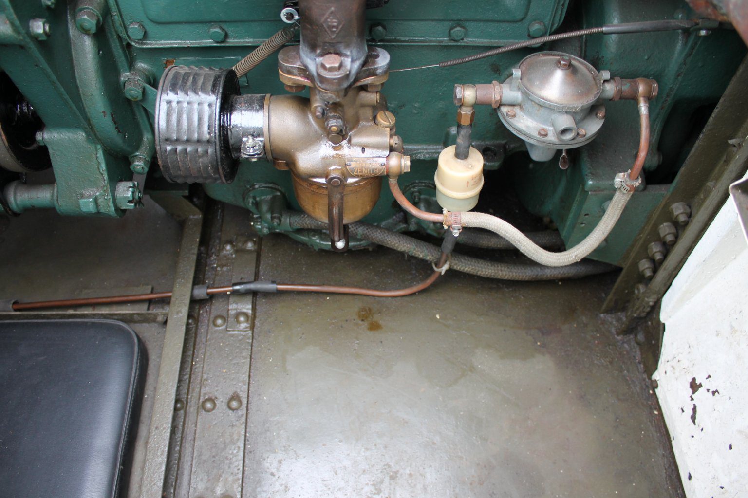 Renault UE tankette - Sold - Military classic vehicles