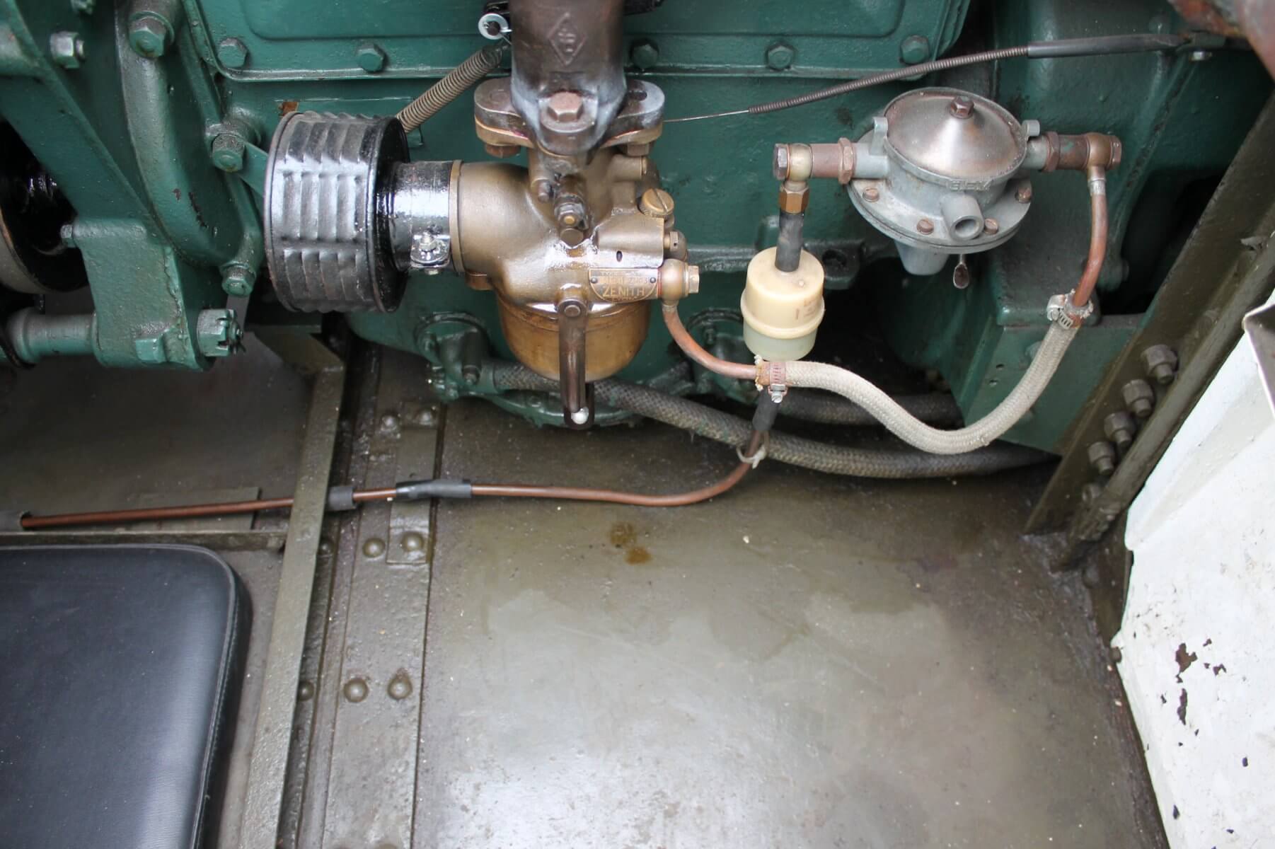 Renault UE tankette - Sold - Military classic vehicles