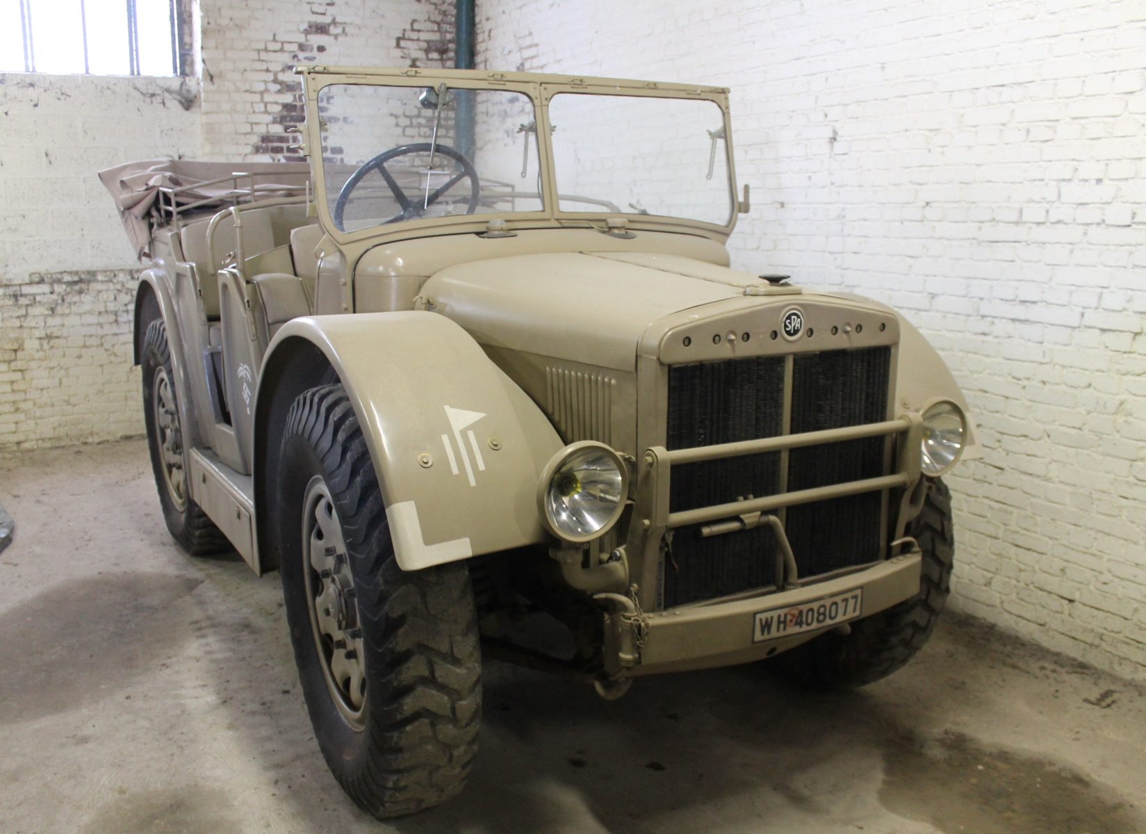 White M3 Half-Track -For sale - Military classic vehicles